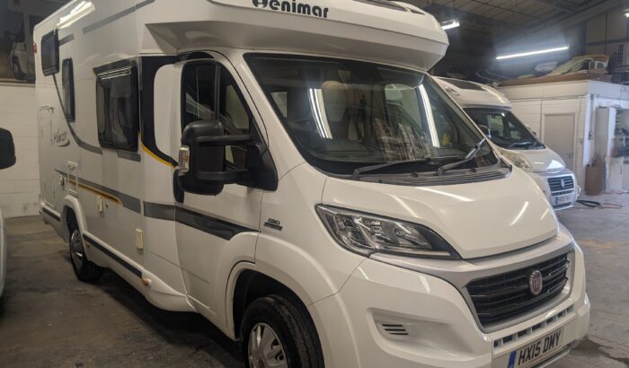 BEINIMAR MILEO 201 COMPACT TWO BERTH LOW PROFILE FIXED REAR BED ...