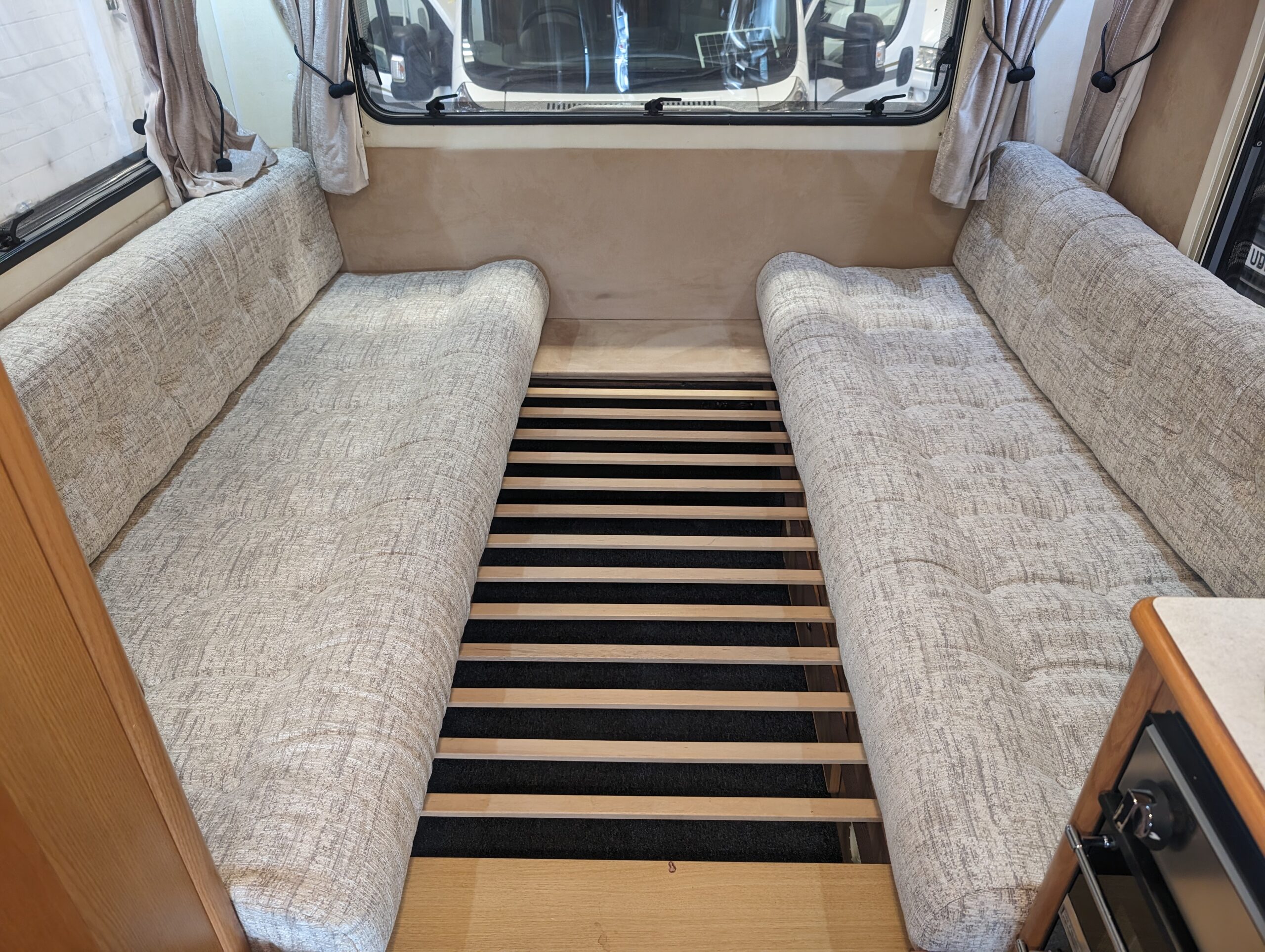 COMPASS SUNTOR 150 4 BERTH MOTORHOME PEUGEOT BOXER 2.2 **FANTASTIC ...